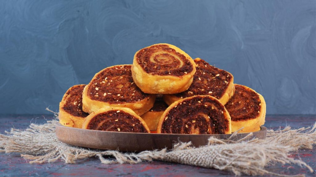 Lasan Bhakharwadi – Laxmi Foods